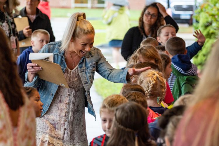 PHOTOS: First day of school at North Stonington Elementary | North ...