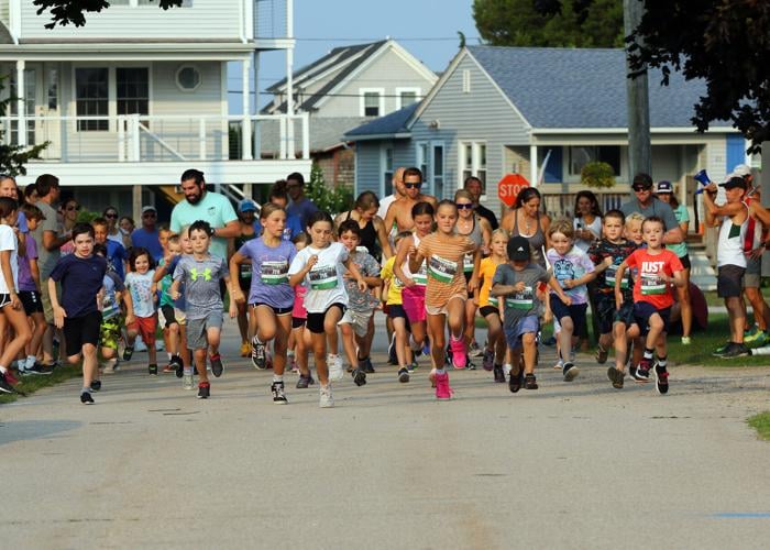 Running: Jake Serra repeats at Bottone Mile | Latest Sports ...