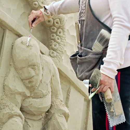 PHOTOS: Preparing for Atlantis RIsing competition at Misquamicut Beach ...