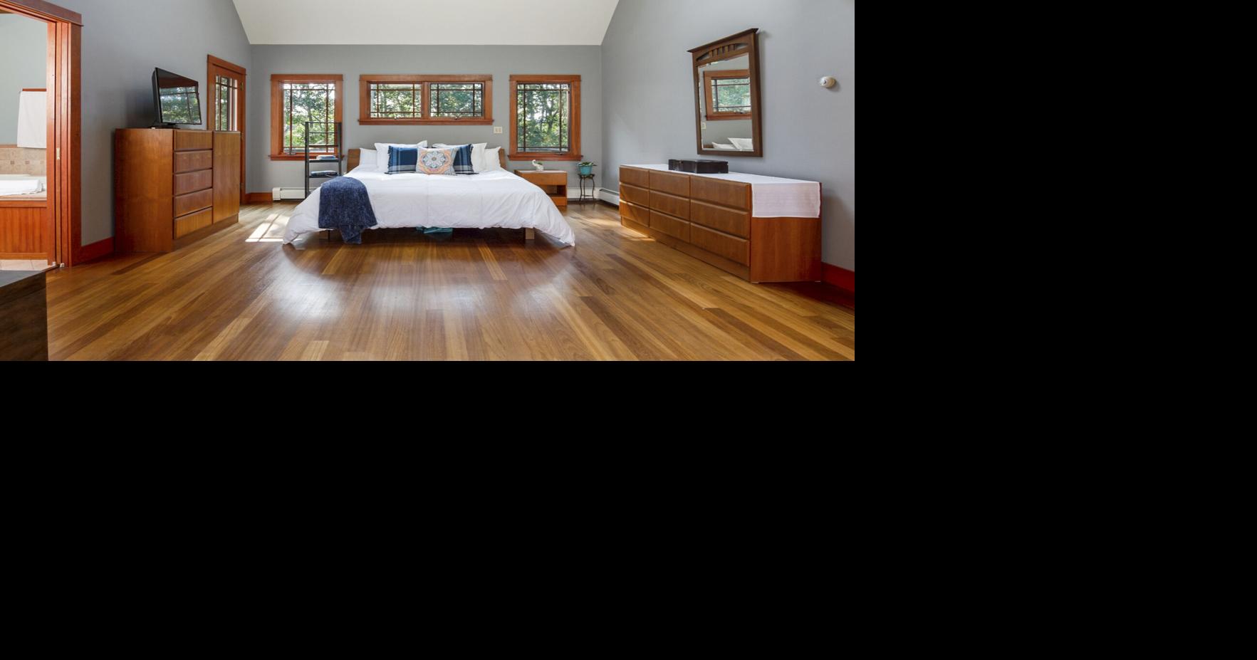 Understated class, right next to Winnapaug Golf Course ...