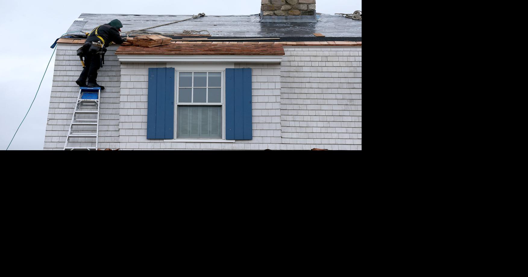 PHOTOS: Precarious perch on a roofing job | Westerly | thewesterlysun.com