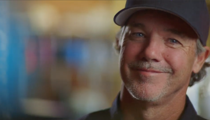 Wyland repaints 'Whaling Wall' mural in New London | Front Porch News ...