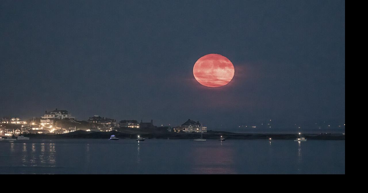 PHOTOS: July's Buck Moon rises over Watch Hill | Westerly | thewesterlysun.com