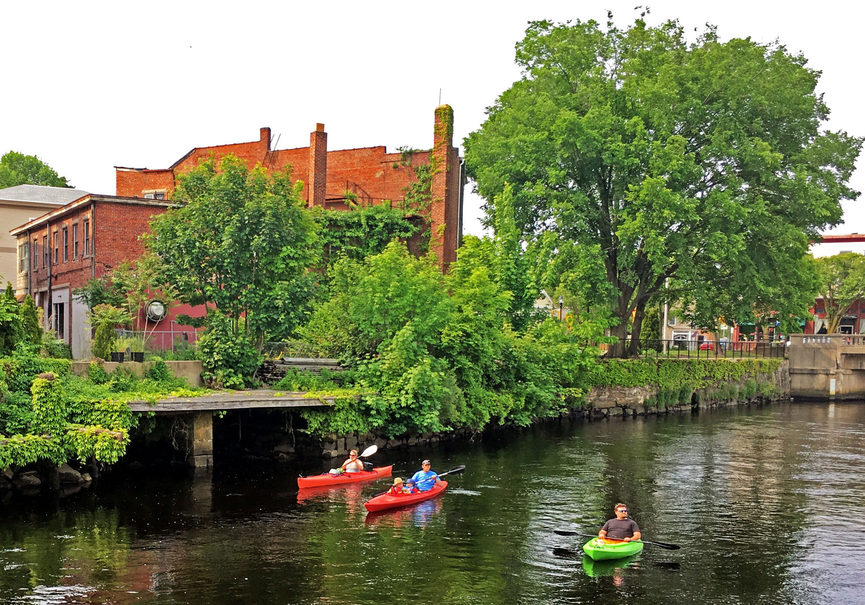 PHOTO: Kayakers on the Pawcatuck | Westerly | thewesterlysun.com