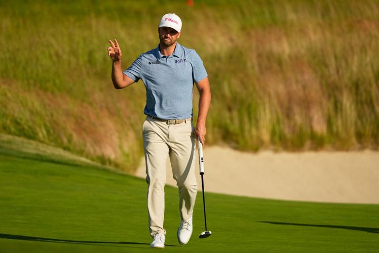 Wyndham Clark builds early 4-shot lead at US Open with lowest 36-hole ...