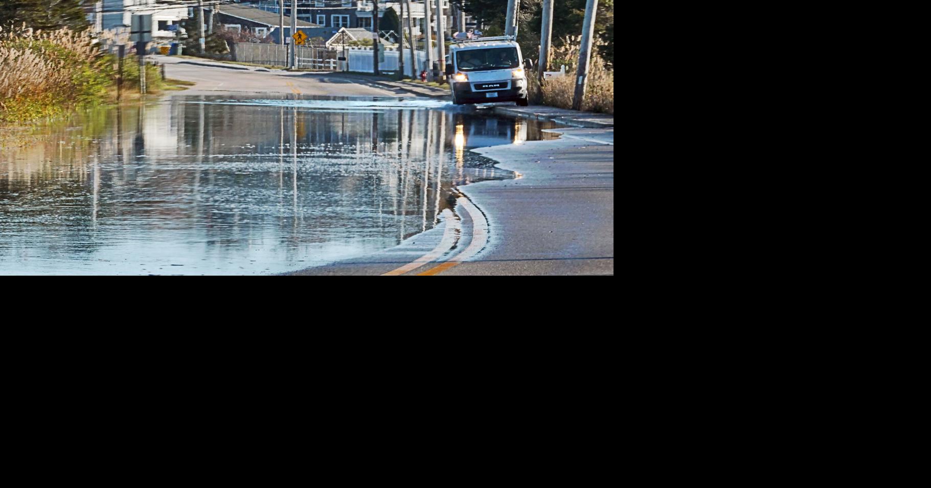 PHOTOS: King tide arrives in Westerly | Westerly | thewesterlysun.com