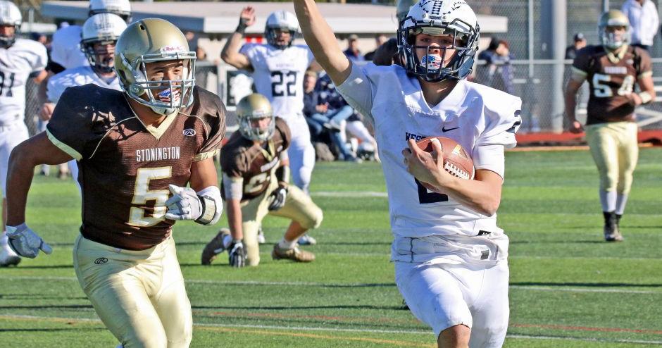 Football: Rios scores twice, Bulldogs end five-game losing streak to ...