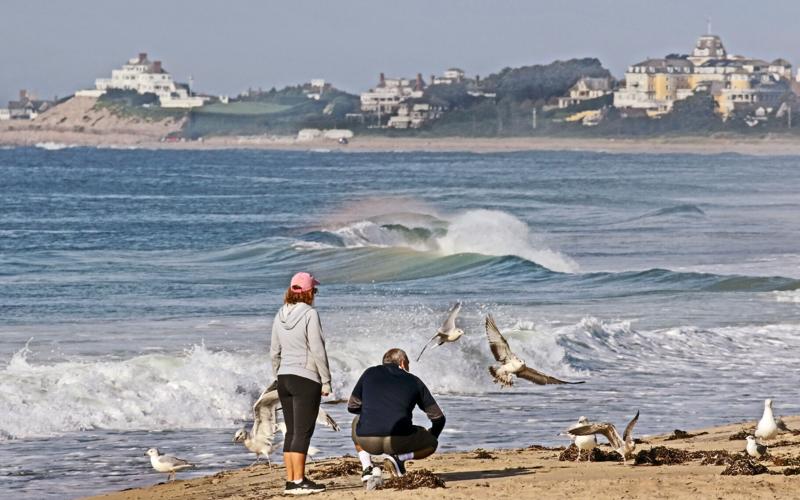 PHOTOS: Fall beach day along the Westerly shoreline | Westerly ...
