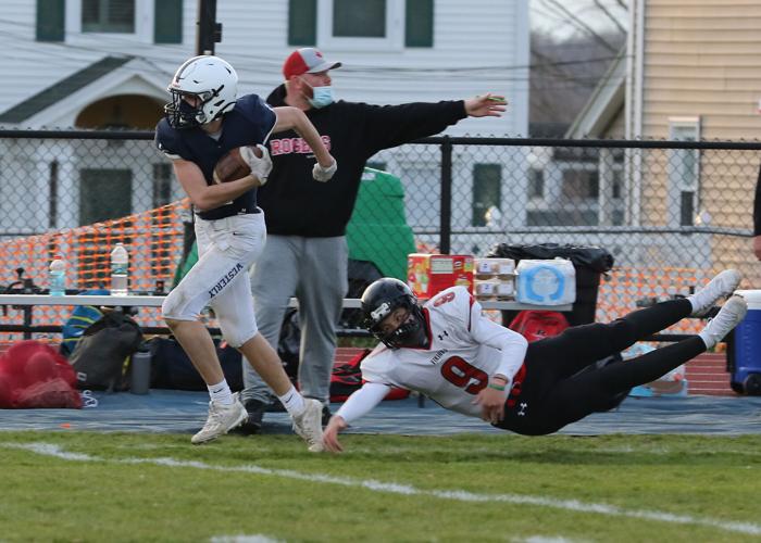 Football: Marley provides spark with 75-yard punt return for score ...