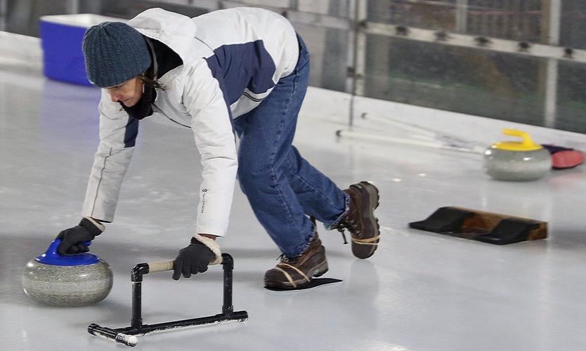 PHOTOS: Learning to Curl | Westerly | thewesterlysun.com