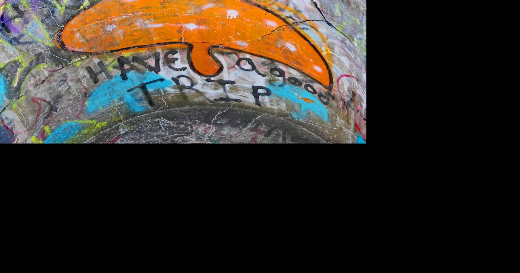 031424 WES Spring hike at Napatree hh 085583.JPG | | thewesterlysun.com