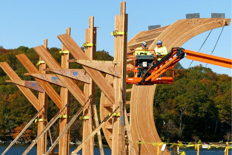 Support beams in place at new Seaport structure | News | thewesterlysun.com