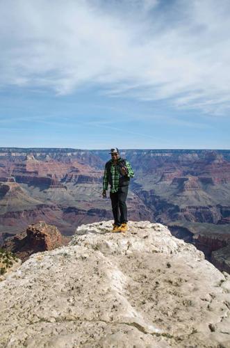 Combat veteran Kevin Lowther, from Westerly, set to play free violin ...