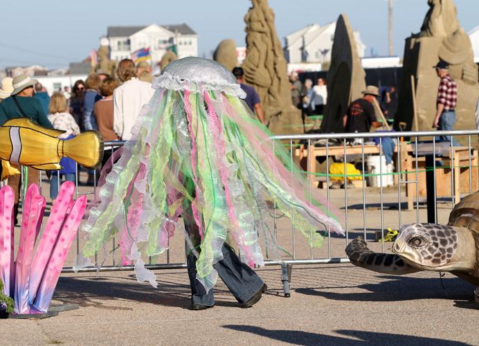 PHOTOS: Turning sand into art with Atlantis Rising at Misquamicut ...