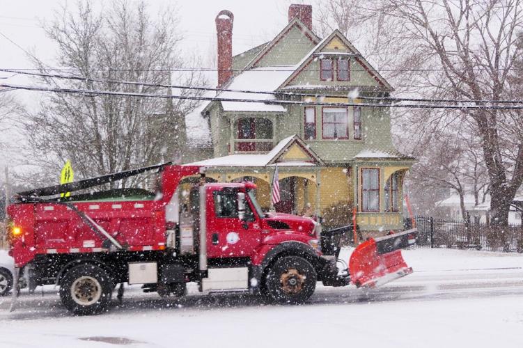 BURIED IN SNOW: Towns, residents dig out after weekend storm | Daily ...