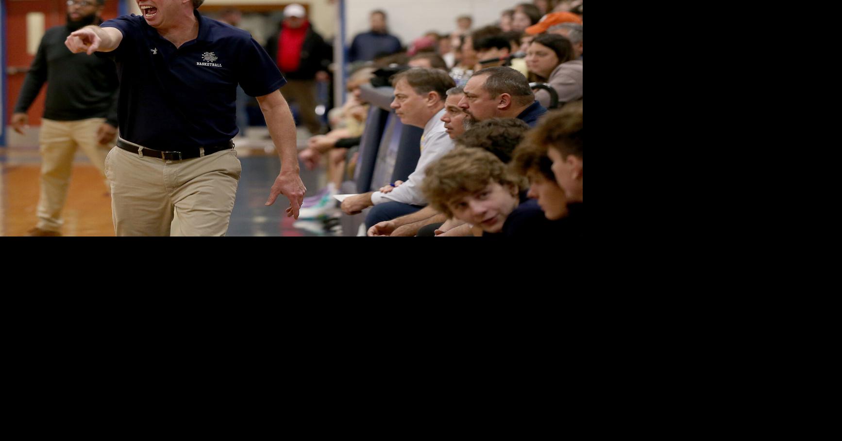 Boys basketball: Gleason steps down as Bulldogs coach after 17 seasons ...