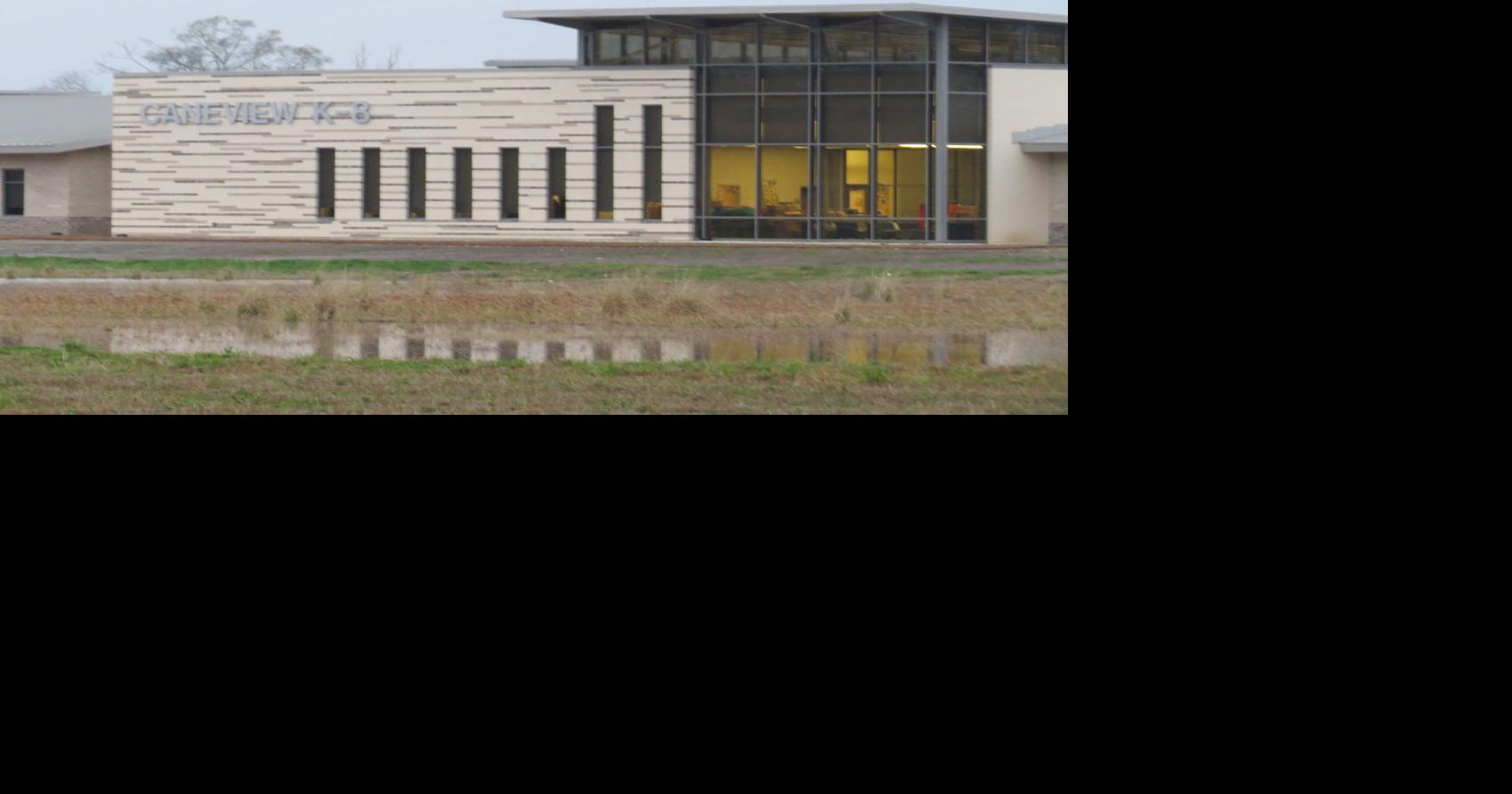 Caneview K-8 tour draws over 300 to new school | News ...