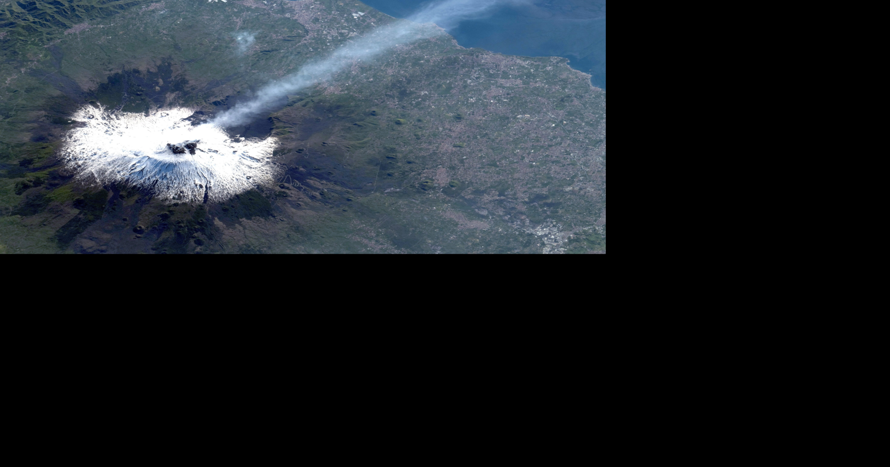 Mount Etna and Vesuvius caught erupting from space | National | times ...