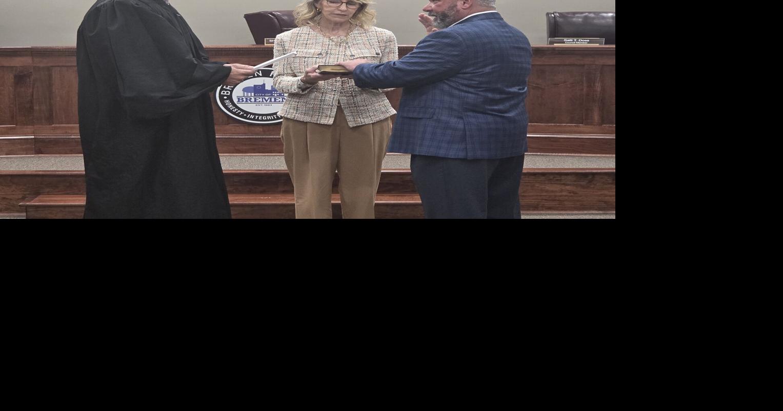 Hightower gets sworn into Bremen council | Gateway-Beacon | times ...