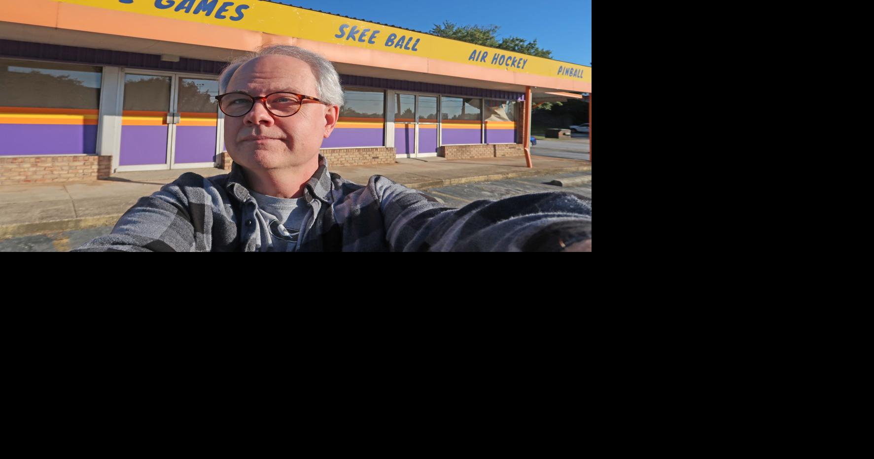 'Stranger Things' filming in Douglas; YouTuber Lawler spots 'Benny's ...