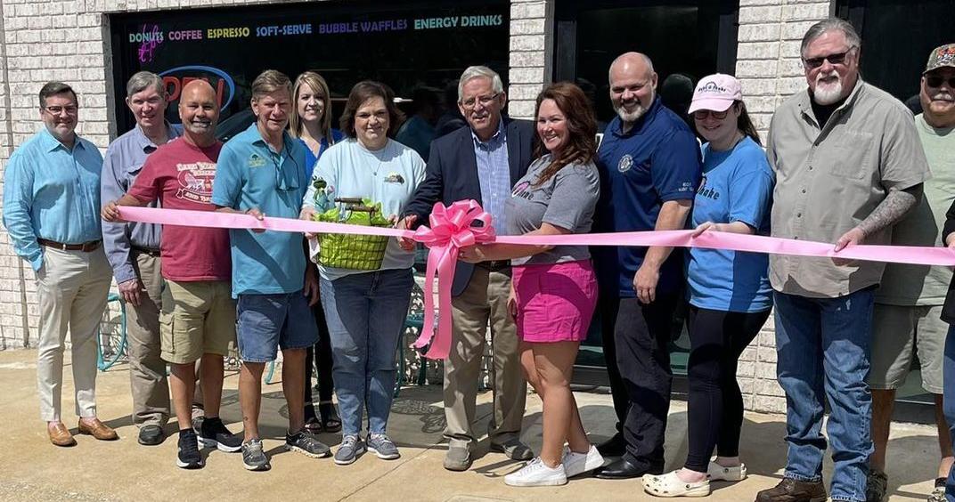 Wake and Shake Donut Shop opens up at Lake Wedowee | Times Georgian ...