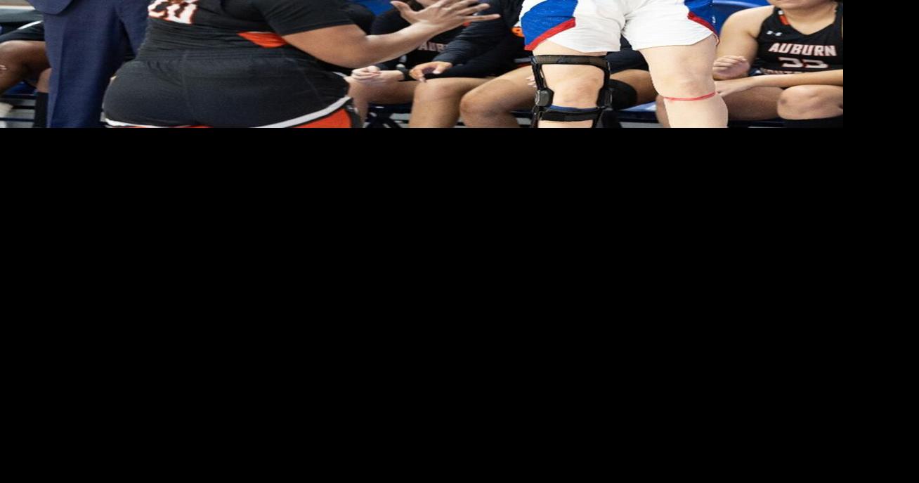 Four in double figures keep Wolves perfect | Times Georgian | times ...