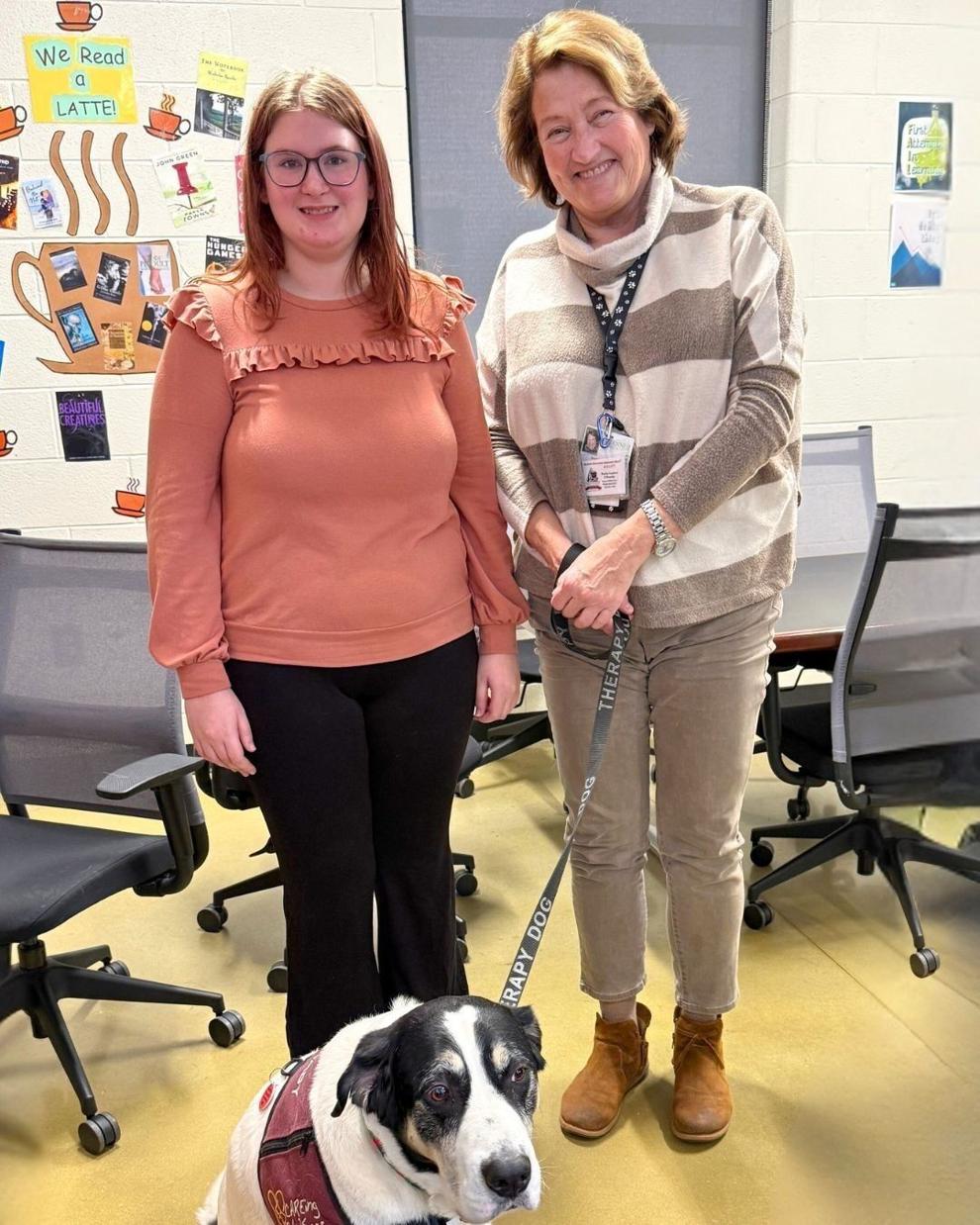Carrollton High IB senior hosts therapy pet finals event | Local News ...