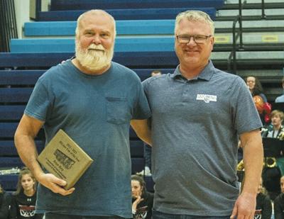 Berg receives Hi-Liner Fan of the Year honor | Sports | times-online.com