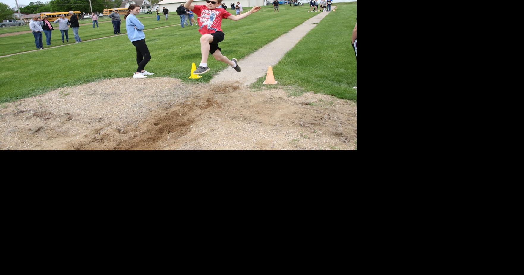 AGWSR Elementary Track and Field Day Fun | Ackley World Journal ...