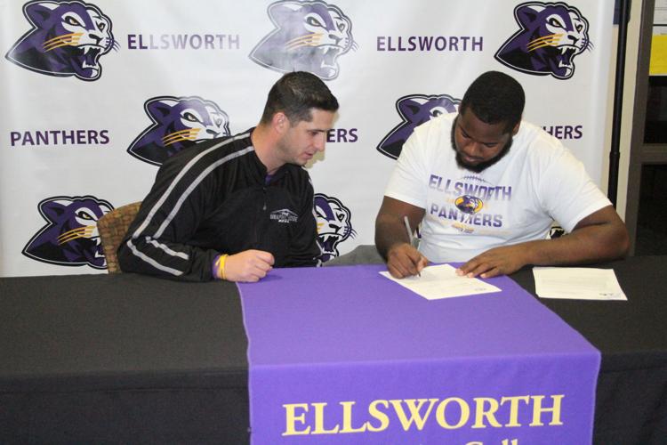 Seven Panthers sign on the dotted line | Sports | timescitizen.com