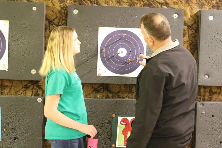Hardin County Archers teaching lessons on safety and competition ...