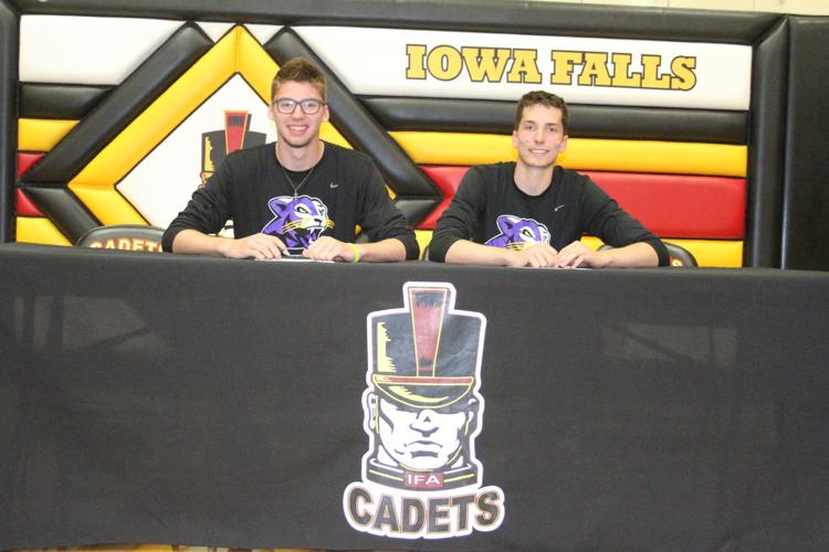 Meyer and Muilenburg stay close to home, sign with ECC | Sports ...