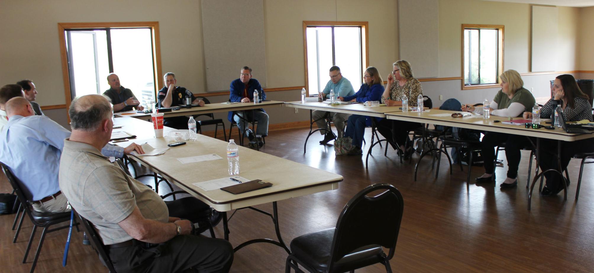 Roundtable meeting opens school safety discussion | News | timescitizen.com