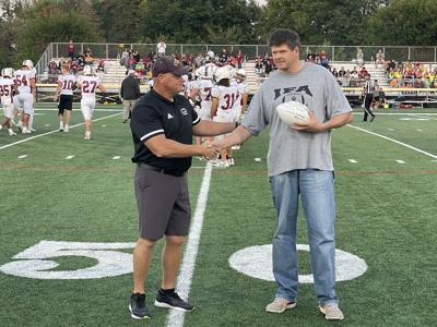 Seidl receives Extra Yard for Teachers award | Sports | timescitizen.com
