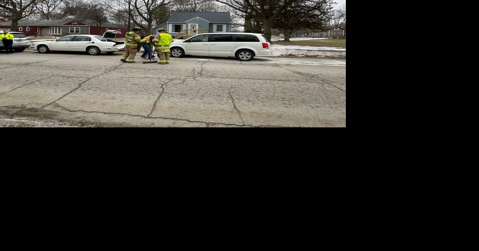 None injured in 3-car Taylor crash | News | timescitizen.com