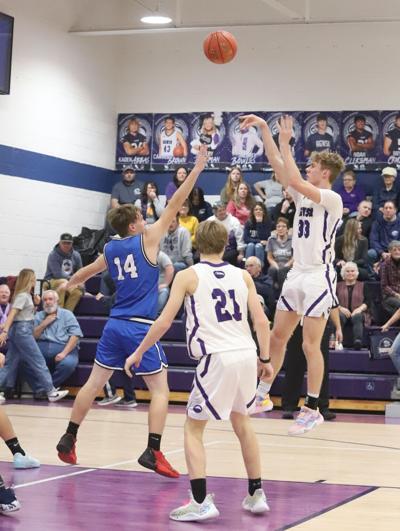 Nederhoff hits buzzer beater for win on Senior Night | Sports ...