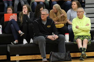 Sathoff returns, shows support at alumni tourney | Sports ...