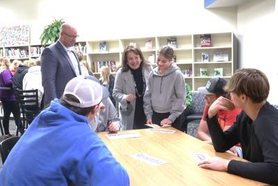 Sweeney, Meggers lead simulation for SH's iJAG class | News ...