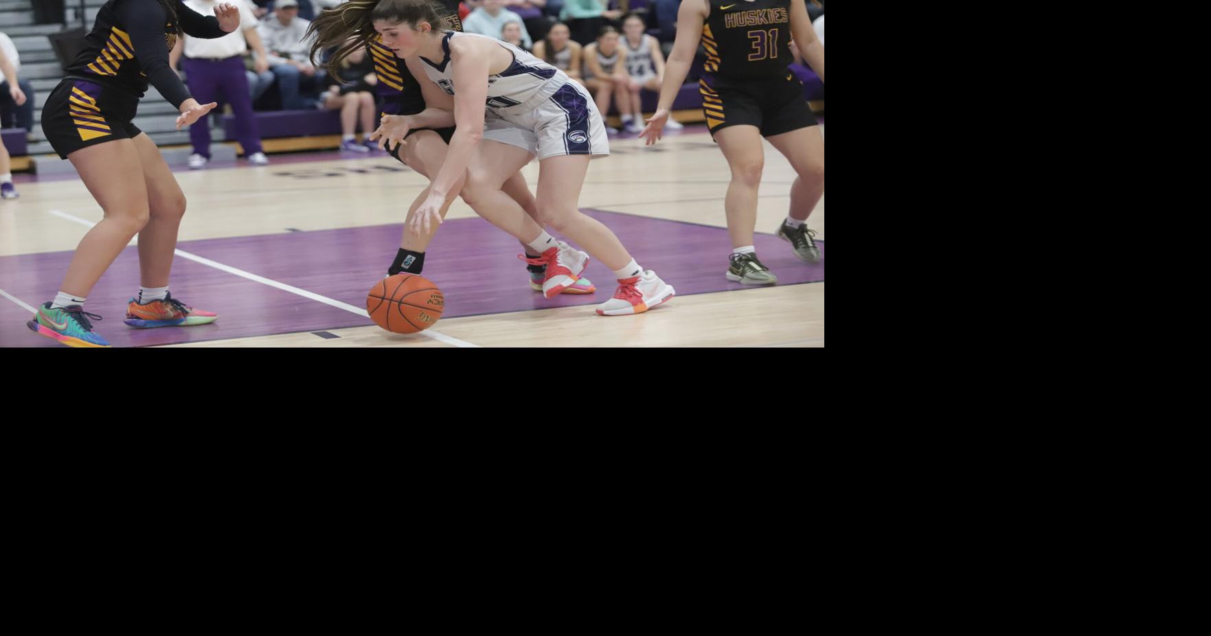 Seniors shine in win | Ackley World Journal | timescitizen.com