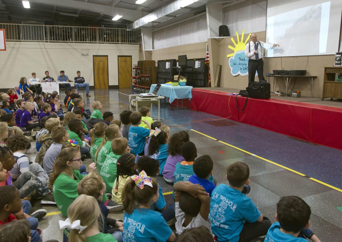 Meteorologist James Spann at Trenholm School | Gallery | timesdaily.com