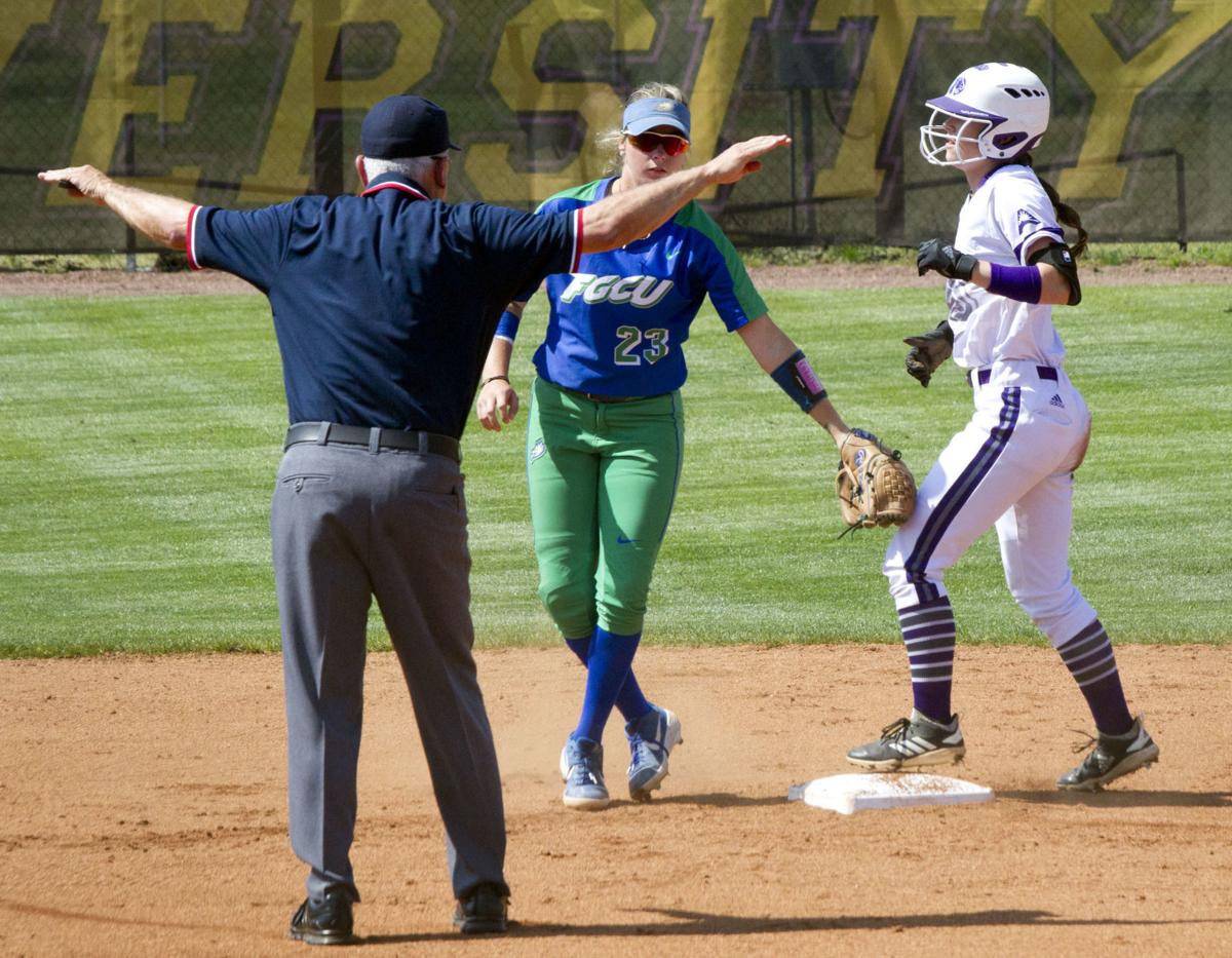 UNA Softball | Gallery | timesdaily.com