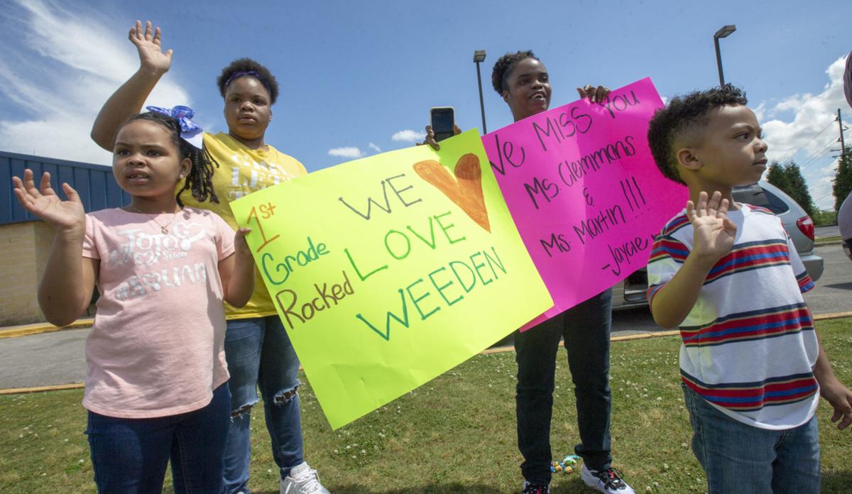 Weeden Elementary puts on parade for students | Local News | timesdaily.com