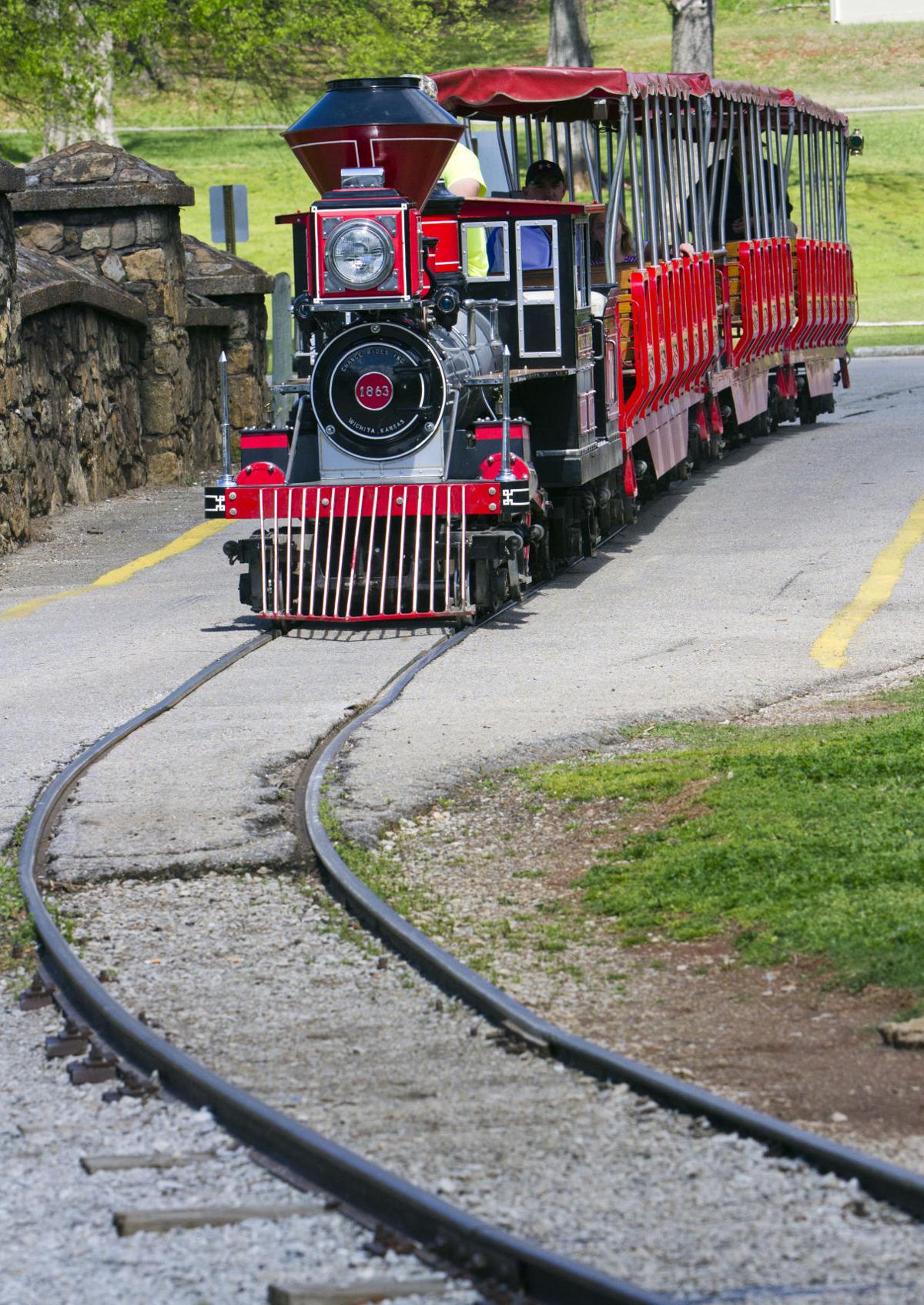 Spring Park train back in operation | Local News | timesdaily.com