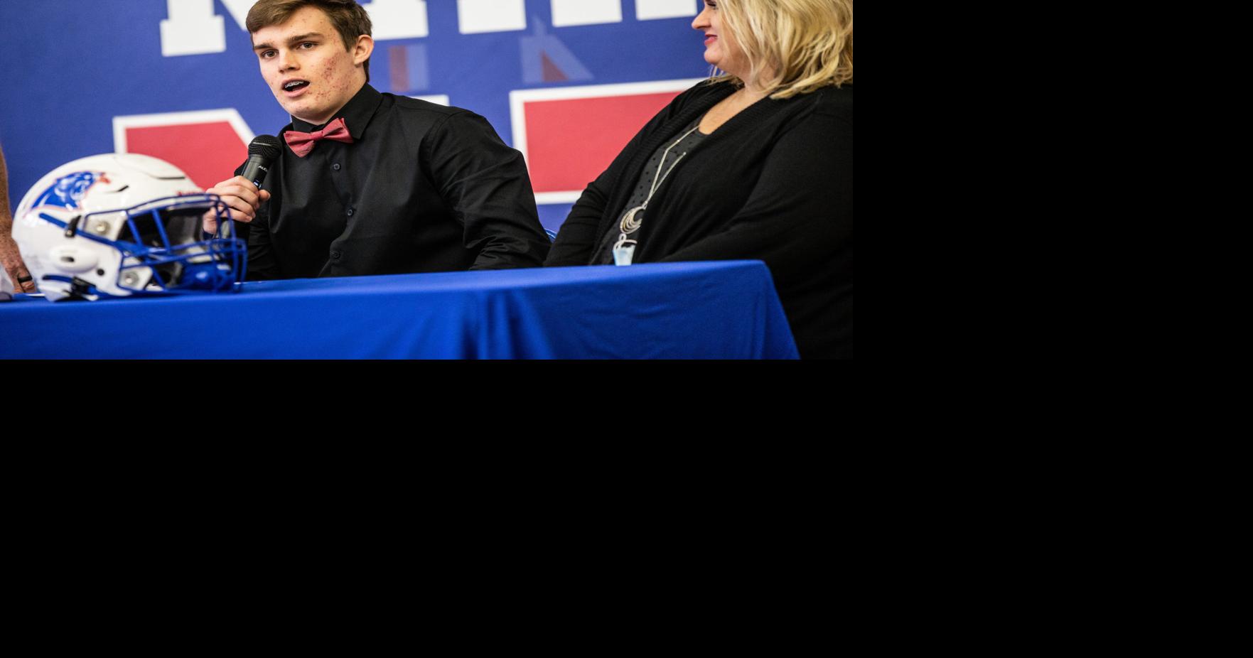 Mars Hill's Peyton Higgins signs to Troy | Gallery | timesdaily.com