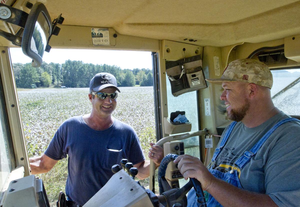 Learning from experience: Motor grader operators get hands-on training ...
