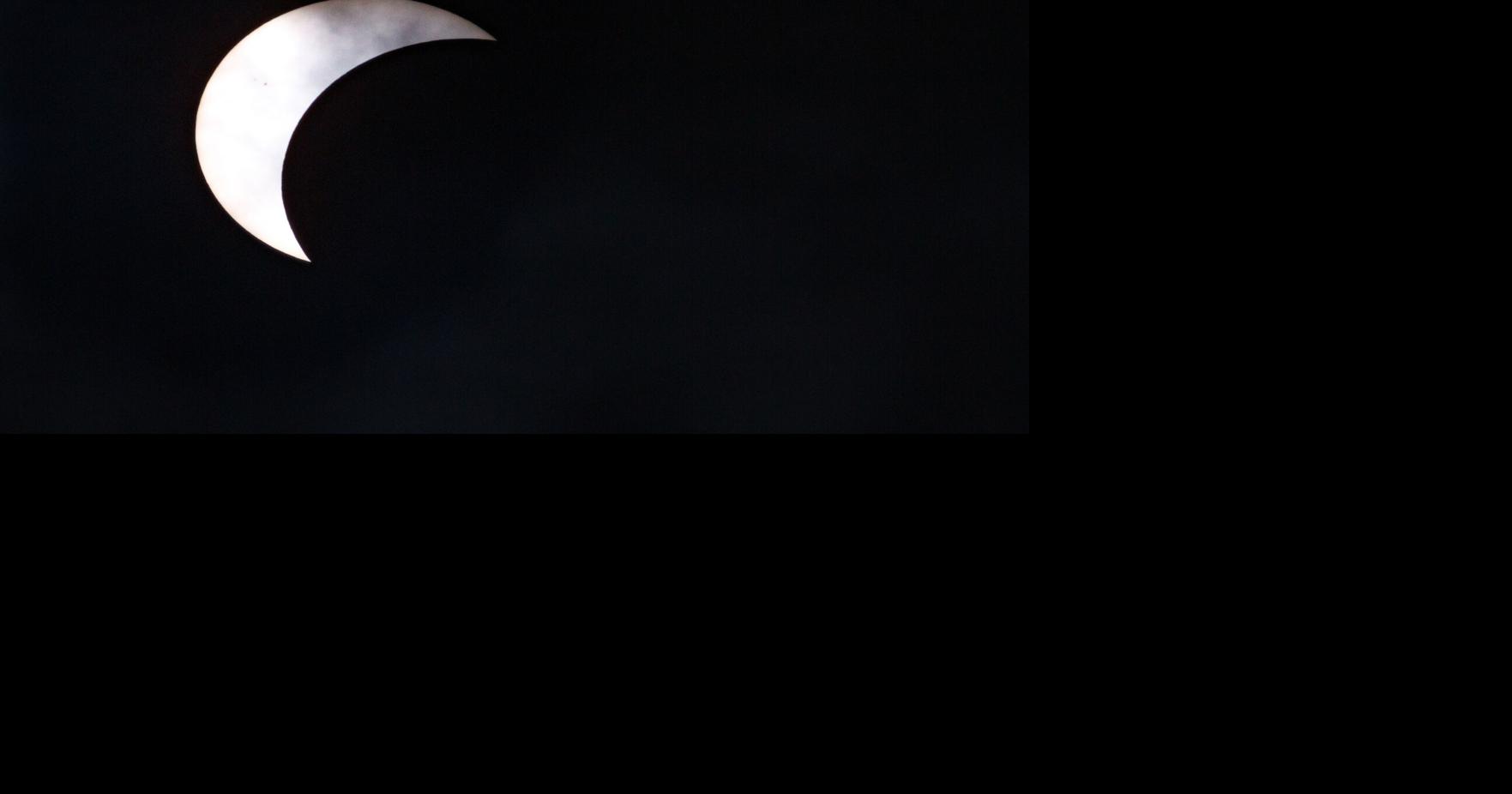 Police: Woman goes on shooting spree during eclipse because God told ...