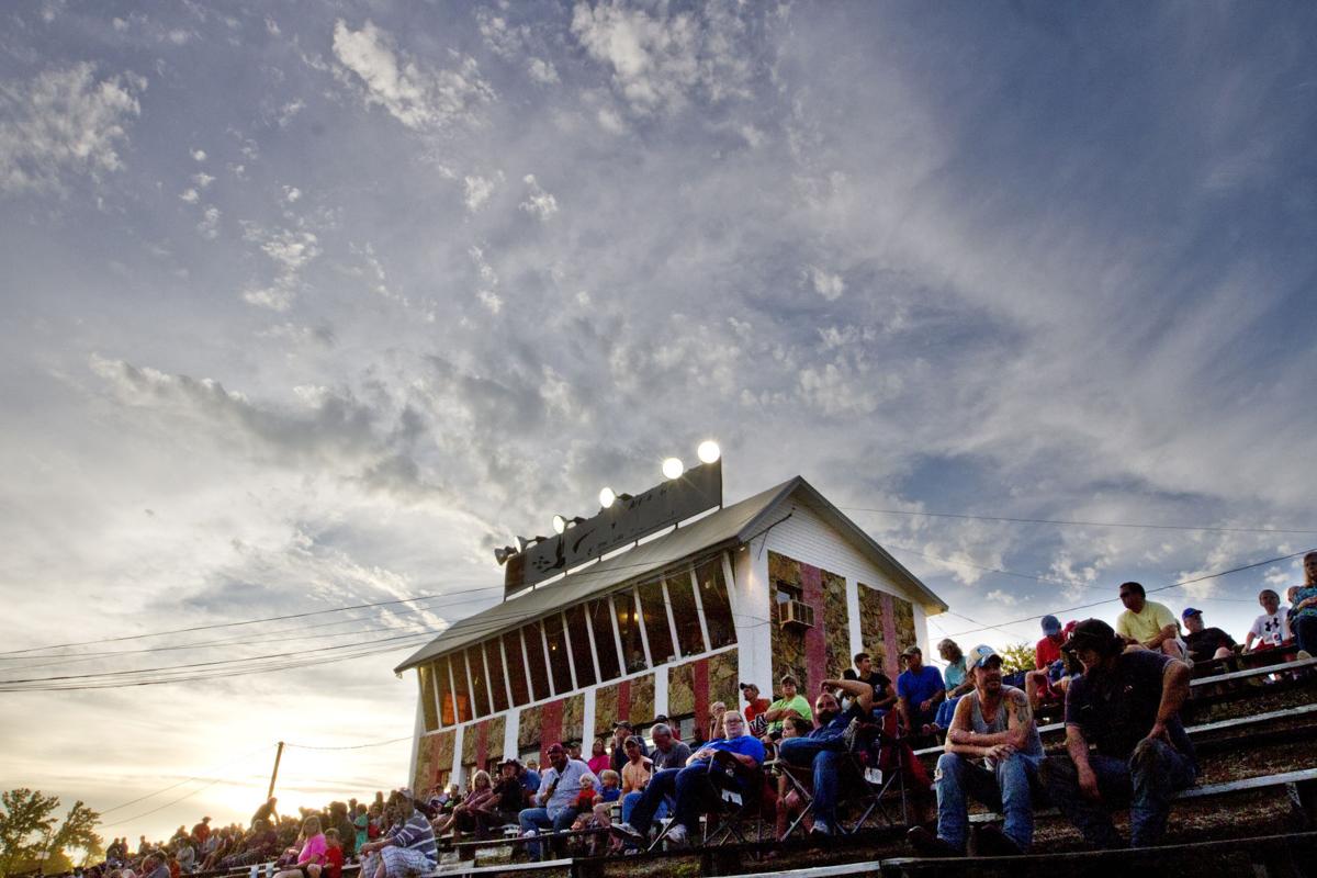 Local racing alive, well at North Alabama Speedway | Sports ...