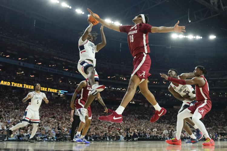 Photo gallery: Alabama vs. UConn | Gallery | timesdaily.com