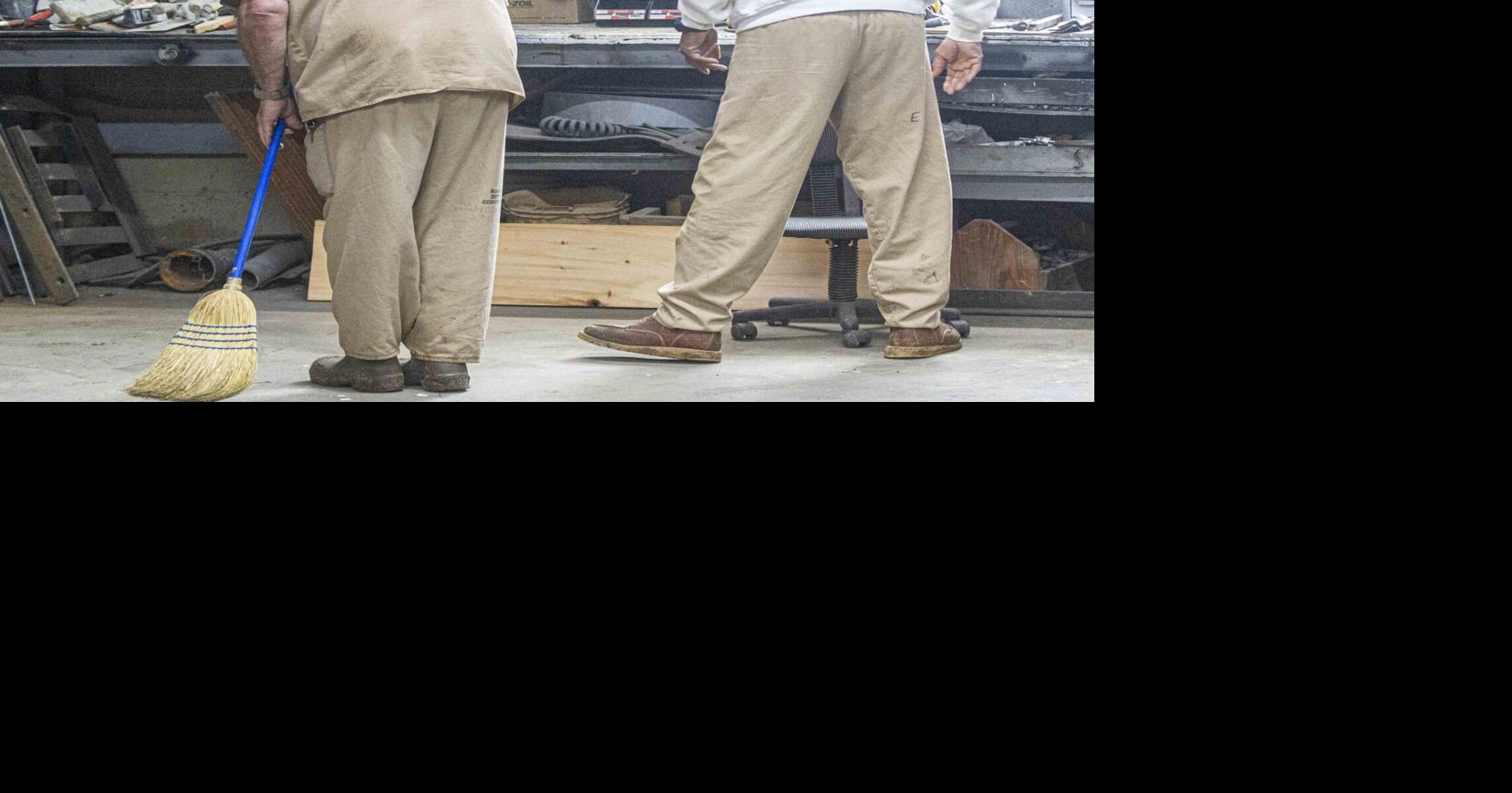 Work release inmates fill holes in Russellville departments | News ...