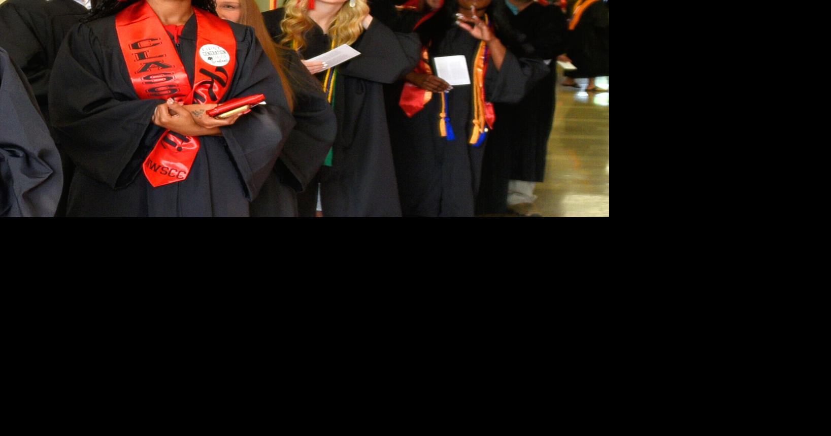 290 receive degrees at NWSCC commencement | Education | timesdaily.com